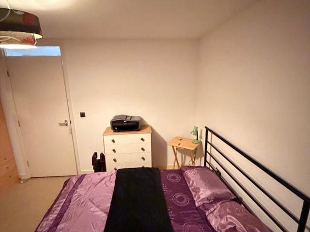 Room at Campion Road, Greater London