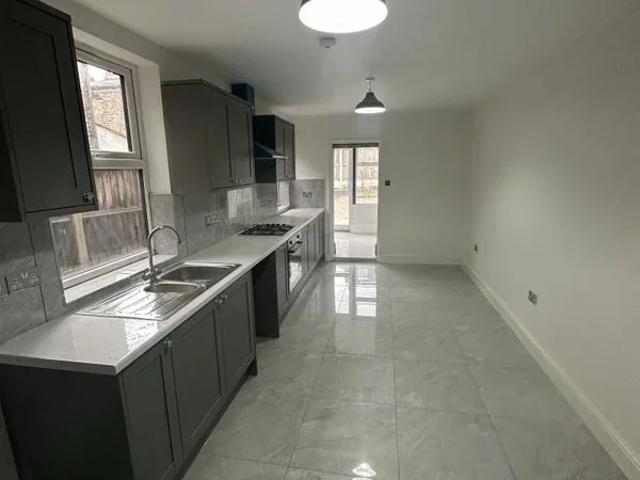 Room at Cann Hall Road, Greater London