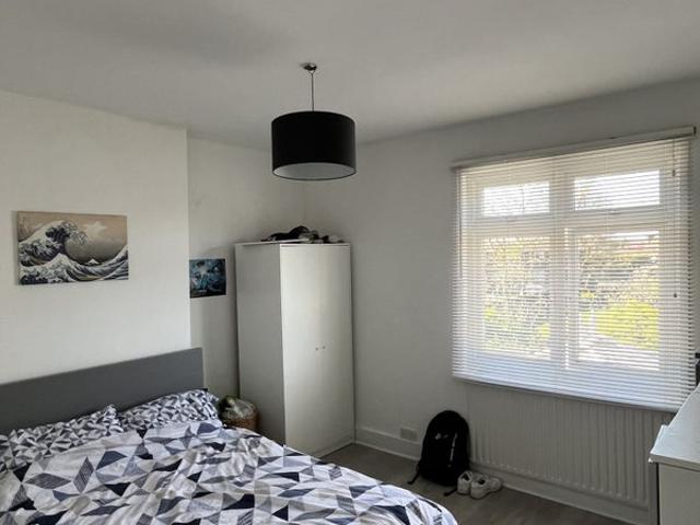 Room at Cannon Hill Lane, Greater London