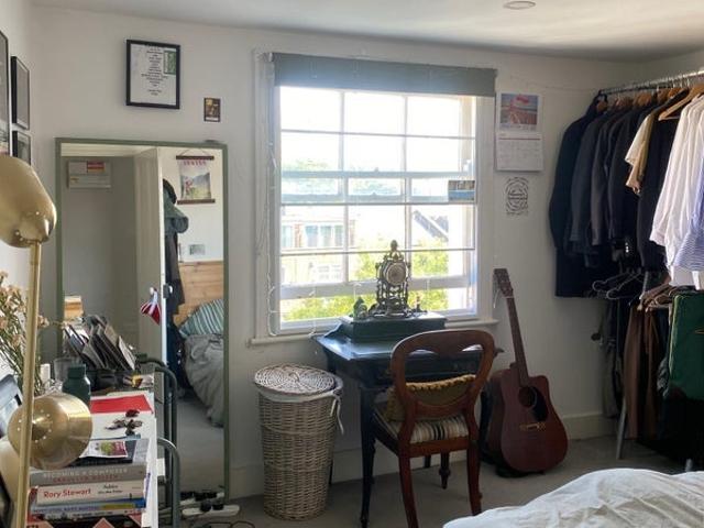 Room at Canonbury Lane, Greater London