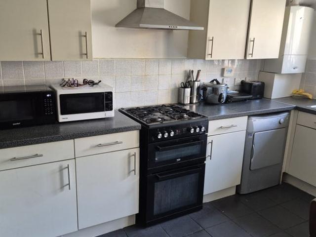 Room at Canal Path, Greater London