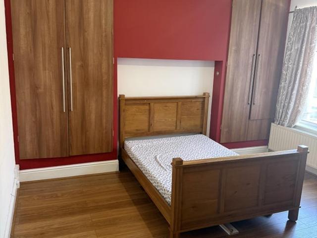Room at Canal Street, Oadby and Wigston