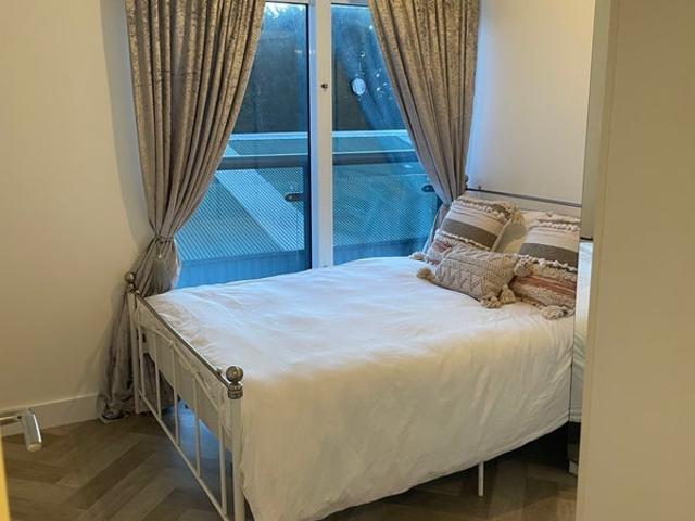 Room at Canes Lane, Epping Forest