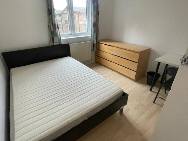 Room at Canter Way, Greater London