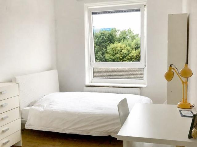 Room at Canter Way, Greater London