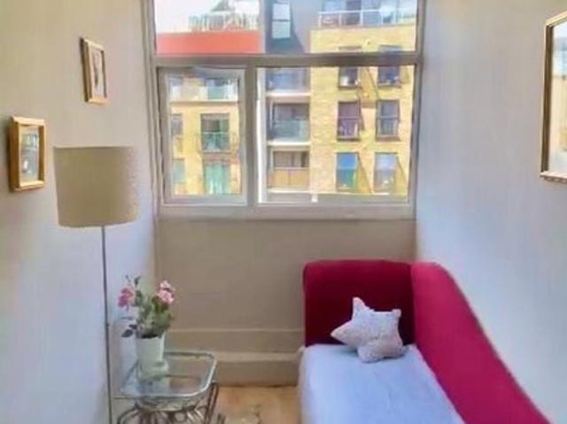 Room at Canter Way, Greater London