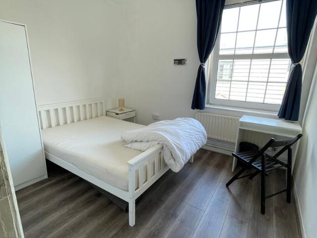 Room at Canter Way, Greater London
