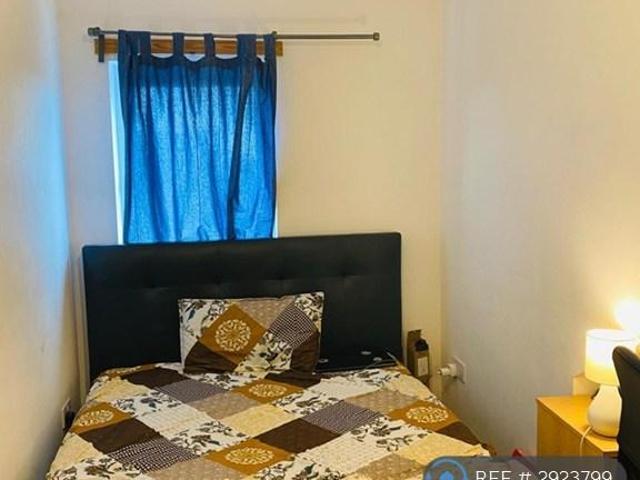 Room at Canwick Road, Lincoln