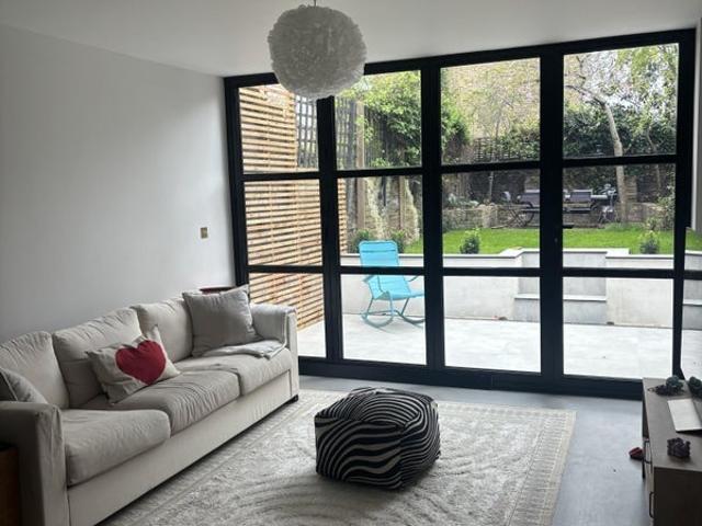 Room at Cassland Road, Greater London