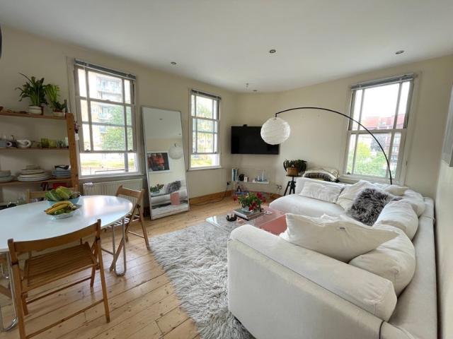Room at Cassland Road, Greater London