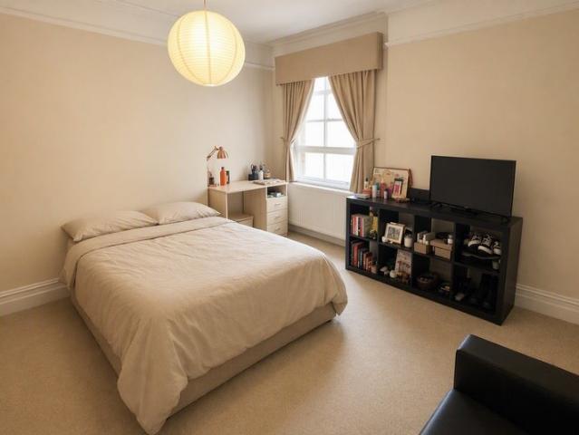 Room at Castellain Road, City of Westminster