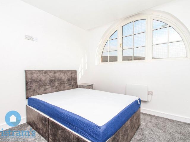 Room at Castle Boulevard, Nottingham