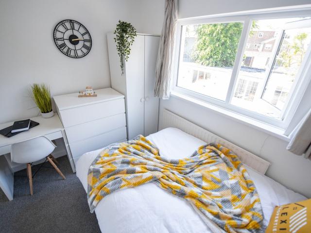 Room at Castle Road, Portsmouth