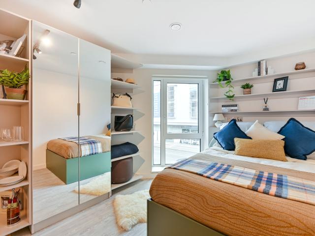 Room at Castle Street, Greater London