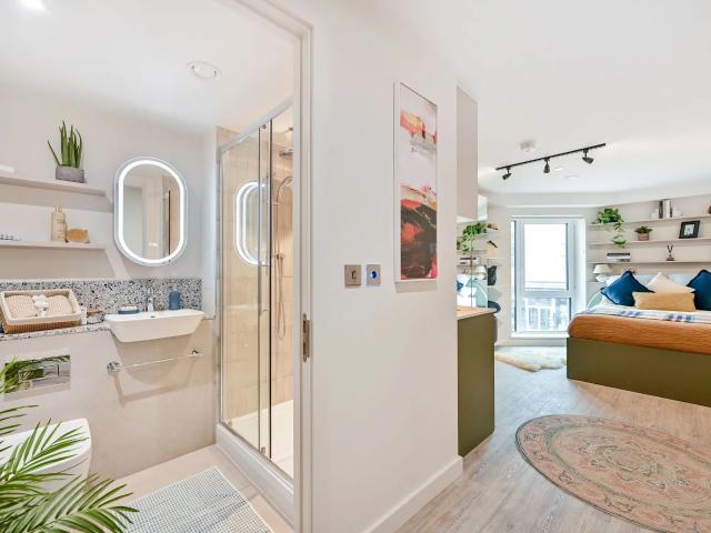 Room at Castle Street, Greater London