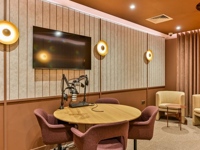 Room at Castle Street, Greater London