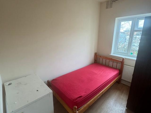 Room at Castle Street, Greater London