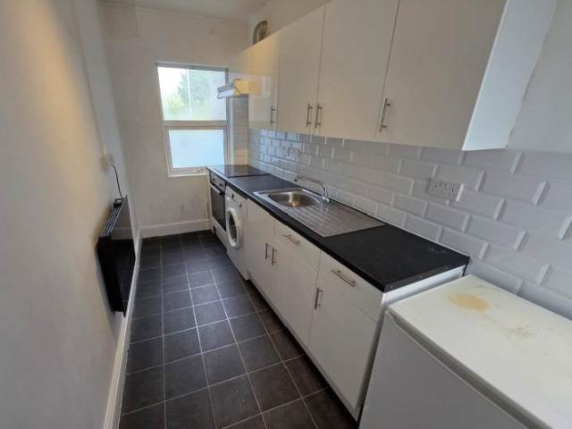 Room at Castle Street, Luton