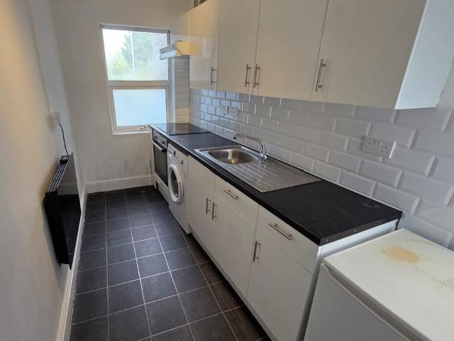 Room at Castle Street, Luton