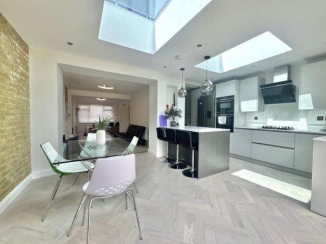 Room at Castleton Road, Greater London