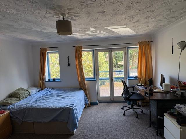 Room at Castleview Close, Greater London