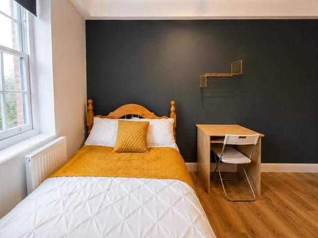 Room at Capland Street, City of Westminster