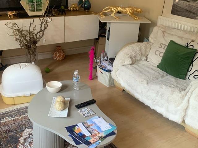 Room at Capworth Street, Greater London
