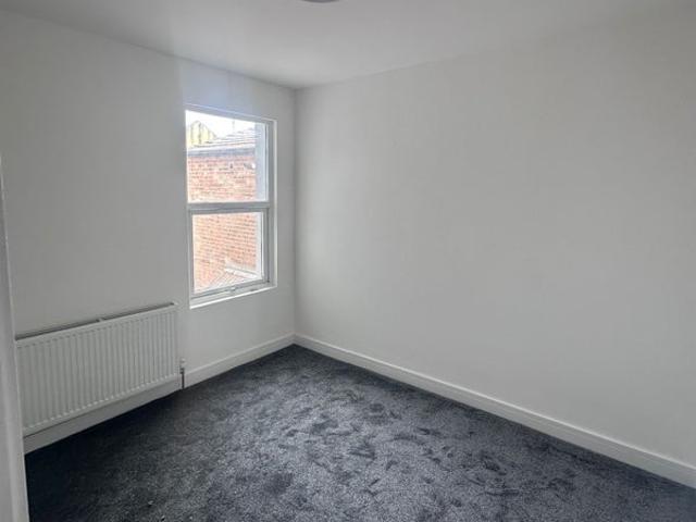 Room at Capworth Street, Greater London