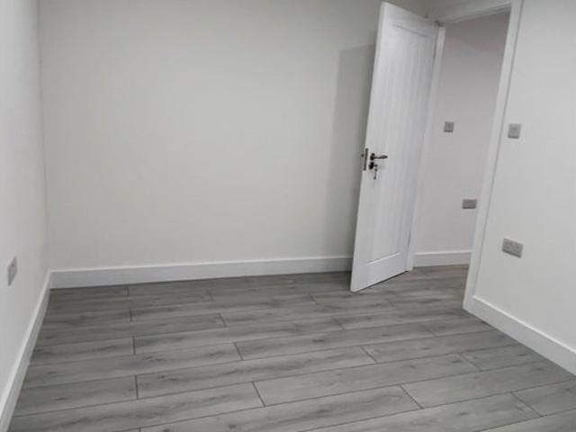 Room at Carnarvon Drive, Greater London