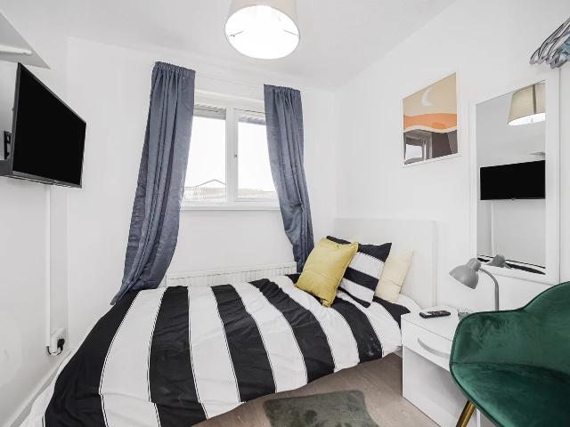 Room at Carolina Close, Greater London