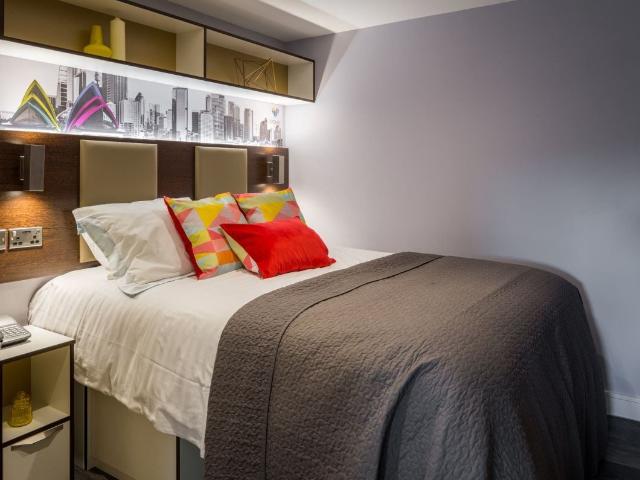 Room at Cardigan Road, Leeds