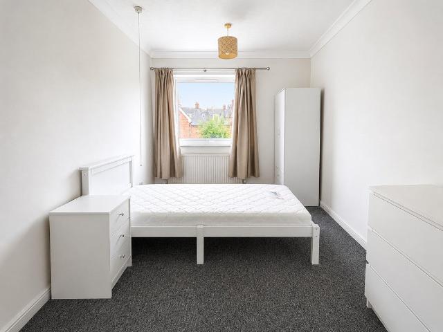 Room at Cardigan Street, West Suffolk