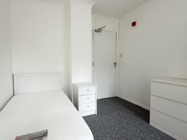 Room at Cardigan Street, West Suffolk