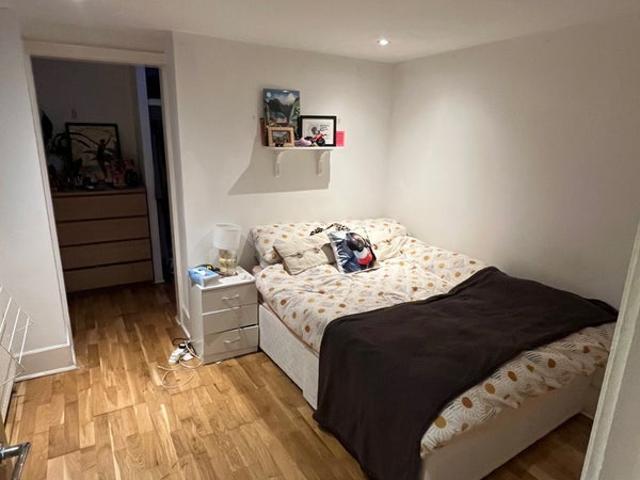 Room at Cardozo Road, Greater London
