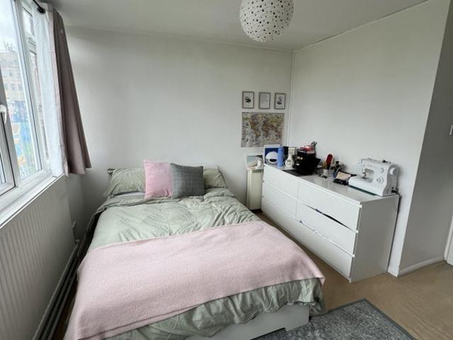 Room at Carey Gardens, Greater London