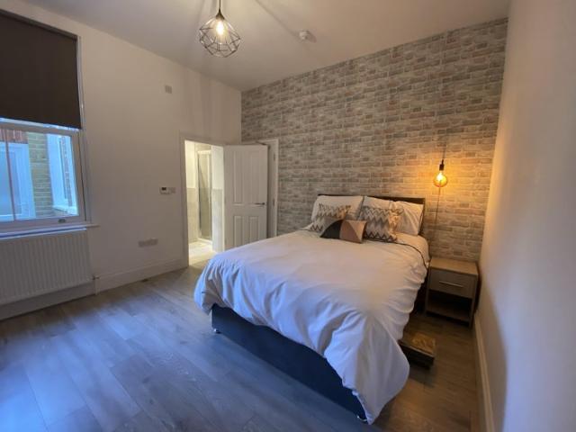 Room at Carholme Road, Greater London