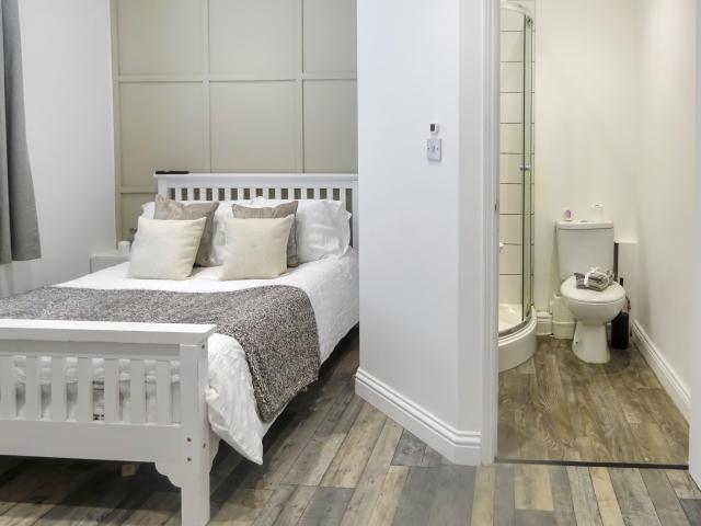 Room at Carlton Street, Kettering