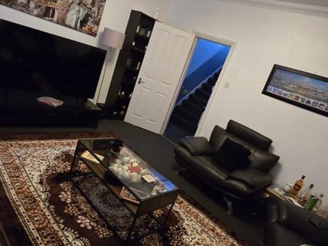 Room at Carlton Park Avenue, Greater London