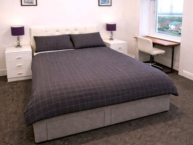 Room at Carleston Street, Glasgow