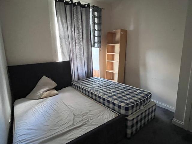Room at Carlibar Road, Barrhead