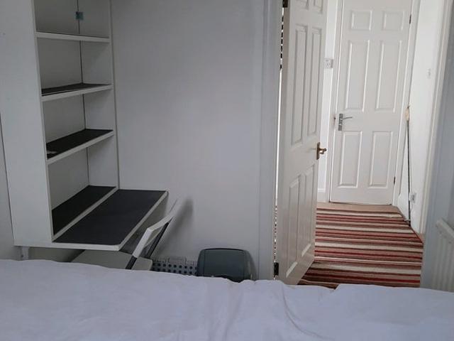 Room at Carlingford Road, Greater London