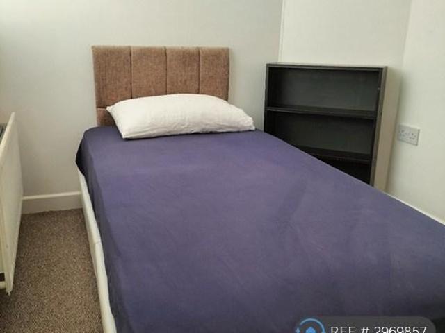 Room at Carlisle Street, West Lindsey