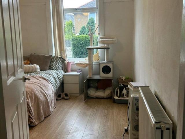 Room at Carrick Knowe Loan, City of Edinburgh