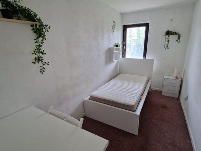 Room at Carrol Close, Greater London