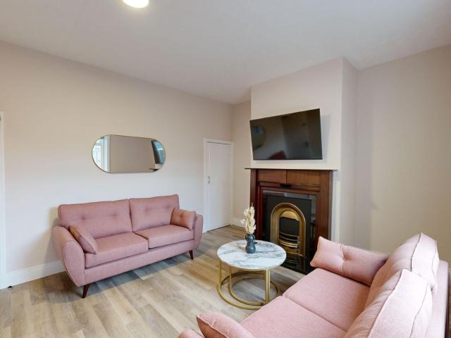 Room at Cartington Terrace, Newcastle upon Tyne