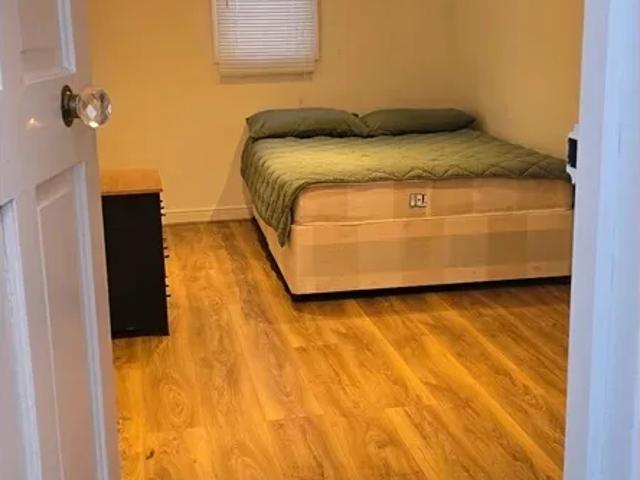Room at Catford Hill, Greater London