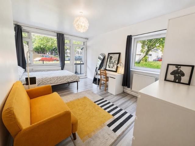 Room at Catherall Road, Greater London