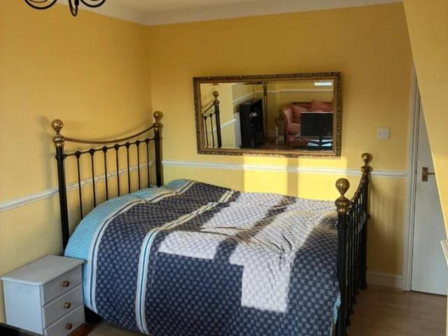 Room at Catherine Grove, Greater London