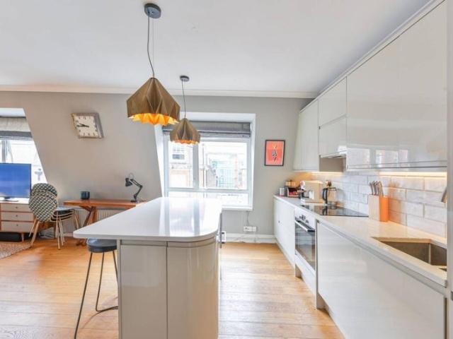 Room at Catherine Place, City of Westminster