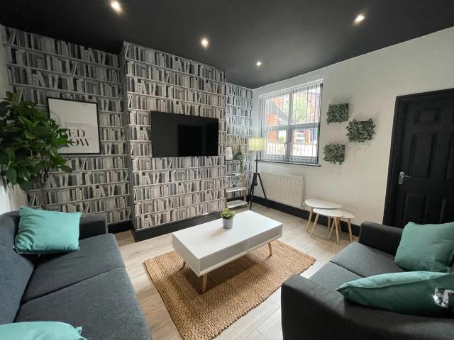 Room at Catherine Street, Chester